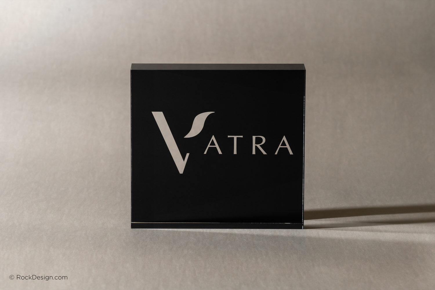 Custom Acrylic Plaques & Acrylic Blocks | Personalized Awards & Displays